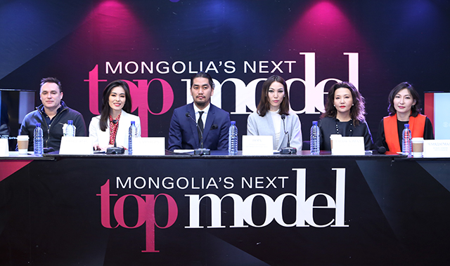 "Mongolia’s Next Top Model”-ын оролцогчид гэрээгээ байгууллаа | Buro 24/7